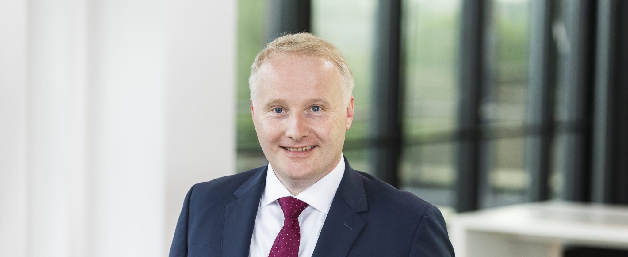 Martin Wierer rückt in den Vorstand der DEVK-Krankenversicherung auf ...