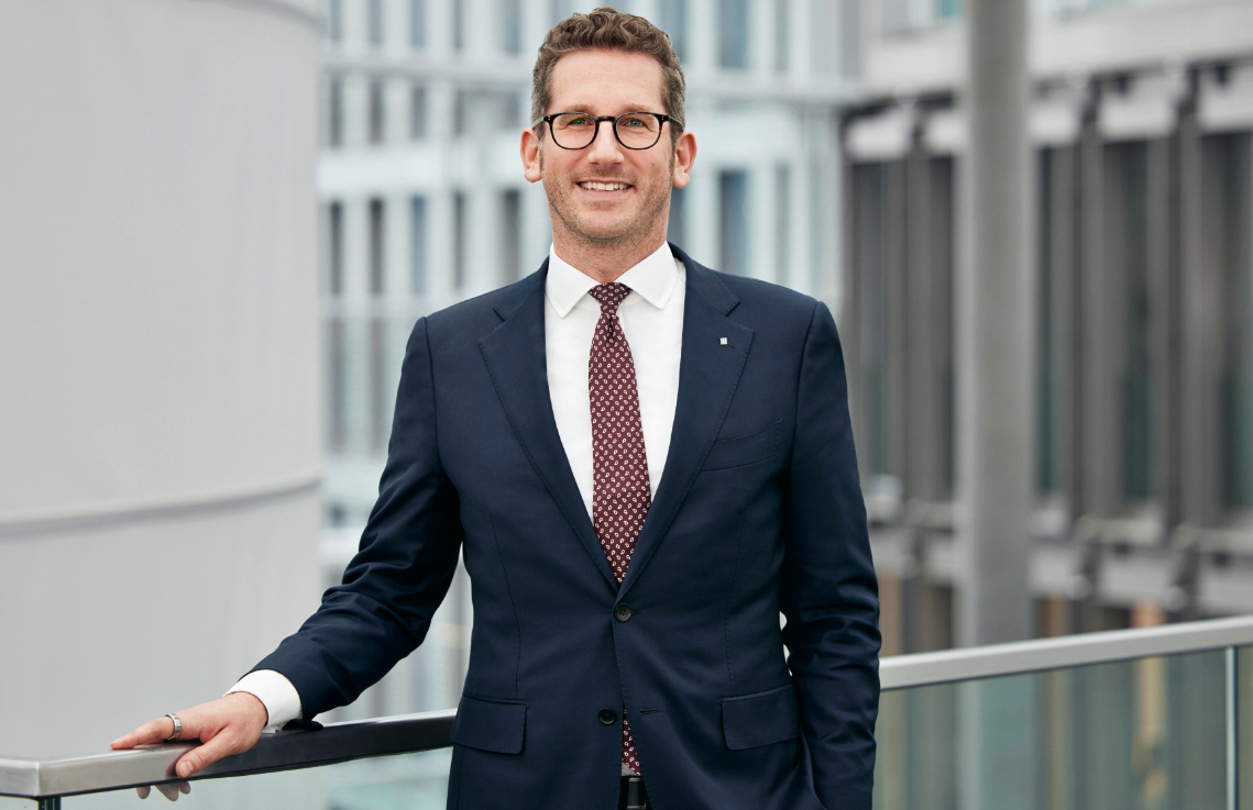 VHV-Vorstand Reddemann im Interview: "Bei der Risikoabsicherung im Baugeschäft müssen wir noch ...