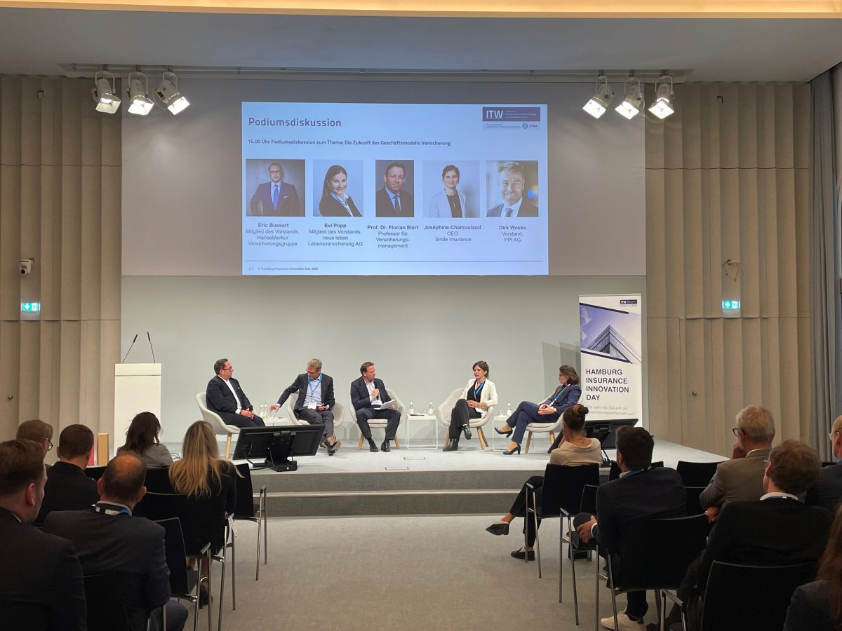 Hamburg Insurance Innovation Day: „Loyale Kunden achten nicht auf den ...