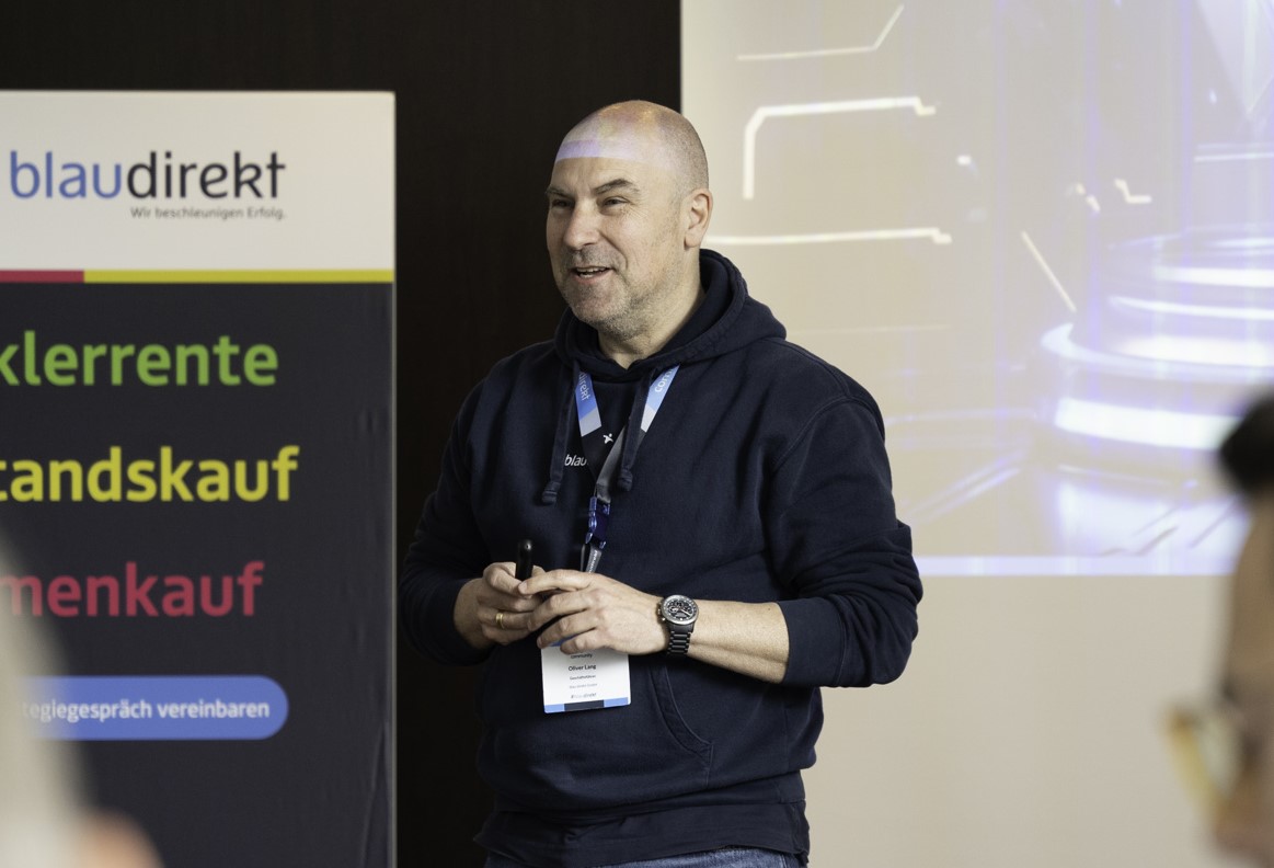 Oliver Lang nimmt Abschied von Blau Direkt - Versicherungswirtschaft-heute