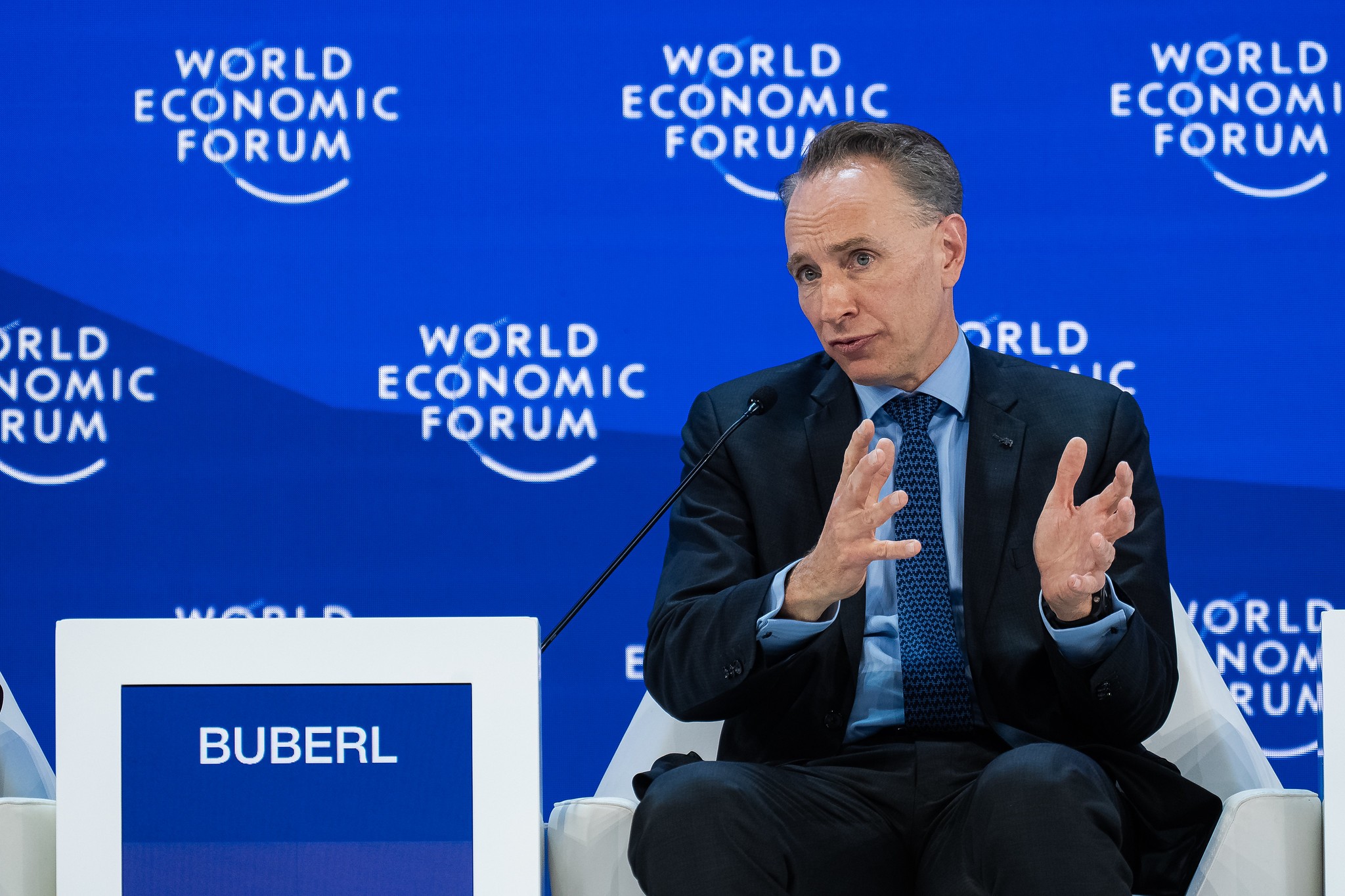 Axa-CEO Thomas Buberl in Davos: „Meine große Sorge ist, ob wir in ...